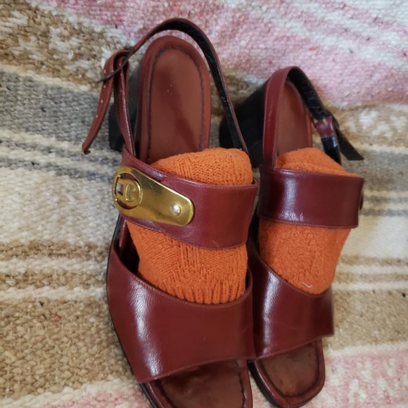 Etienne Aigner | Shoes | Vintage Etienne Aigner Sandals Size 6 | Poshmark